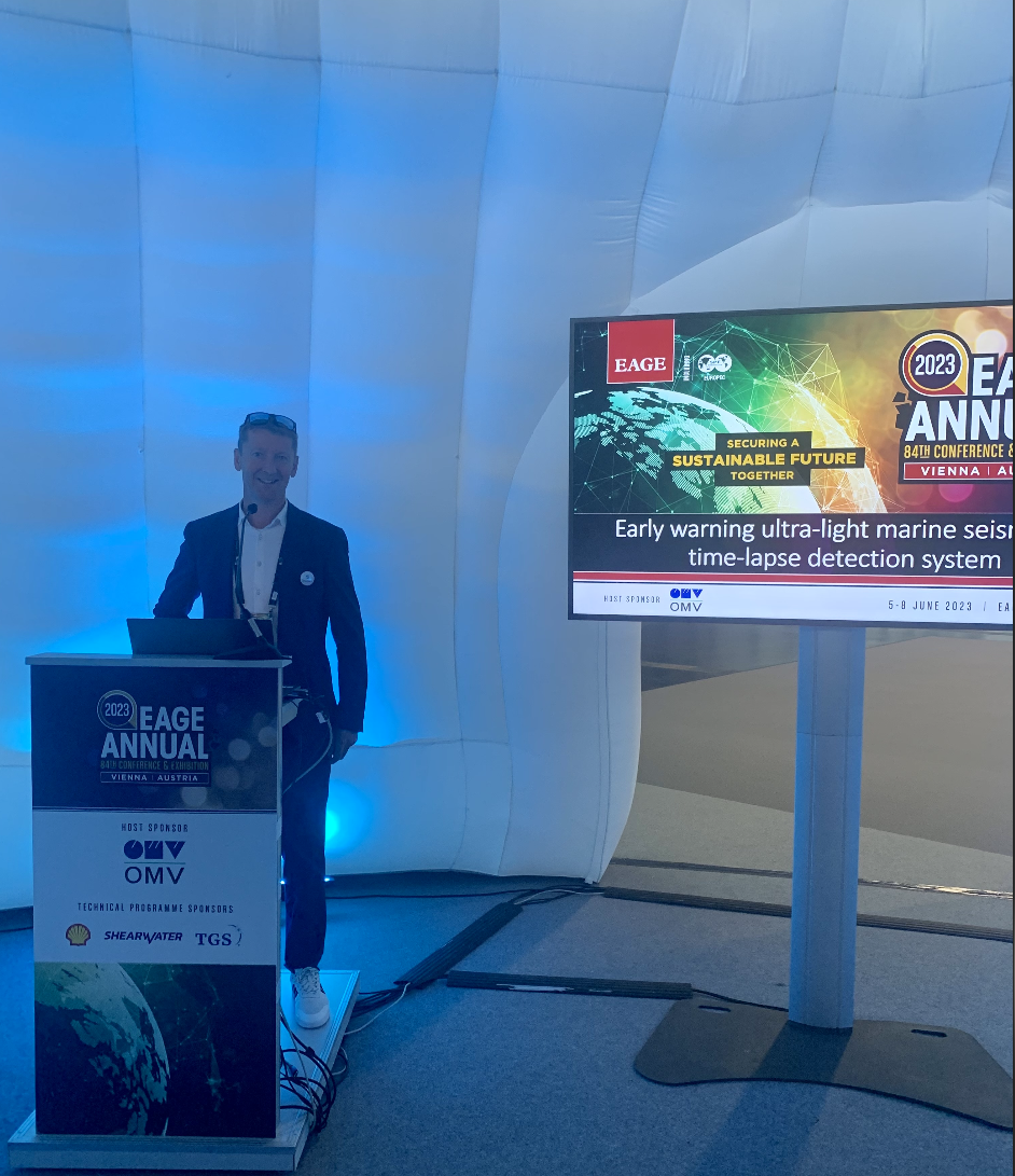 Publications | Spotlight Earth